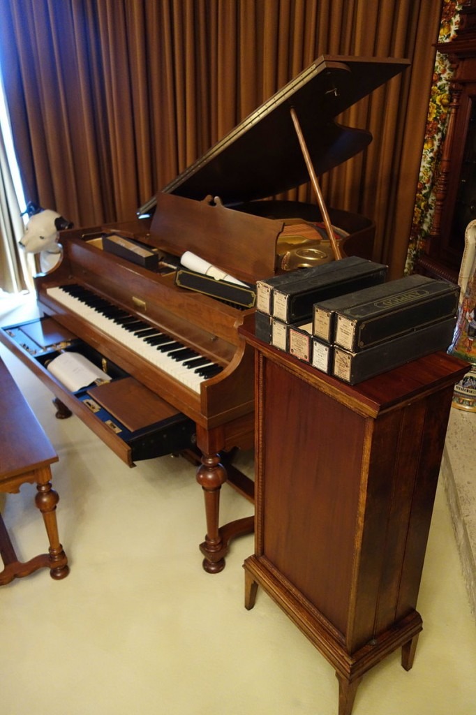 Listening to the Past without A Record Player