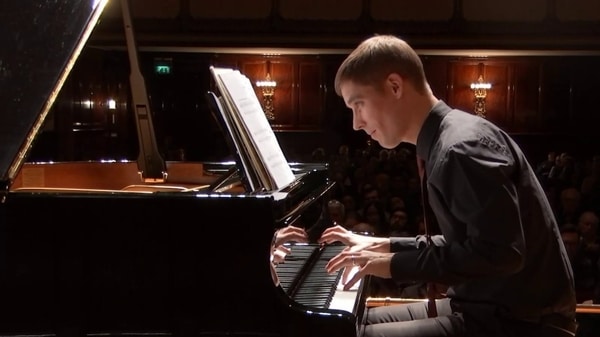 Cédric Tiberghien, Pianist: "I Give Everything Inside Me"