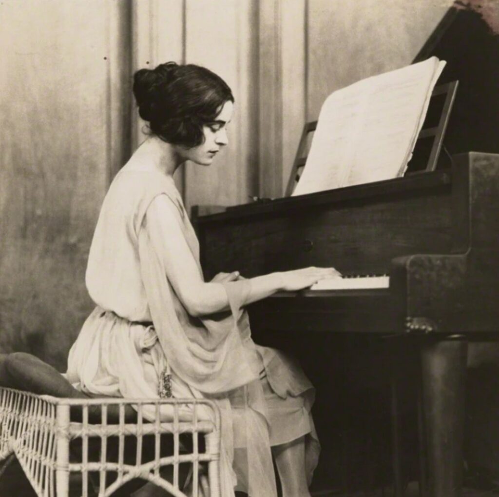 Piano Sonatas Dedicated to Women: 7 Historic Works