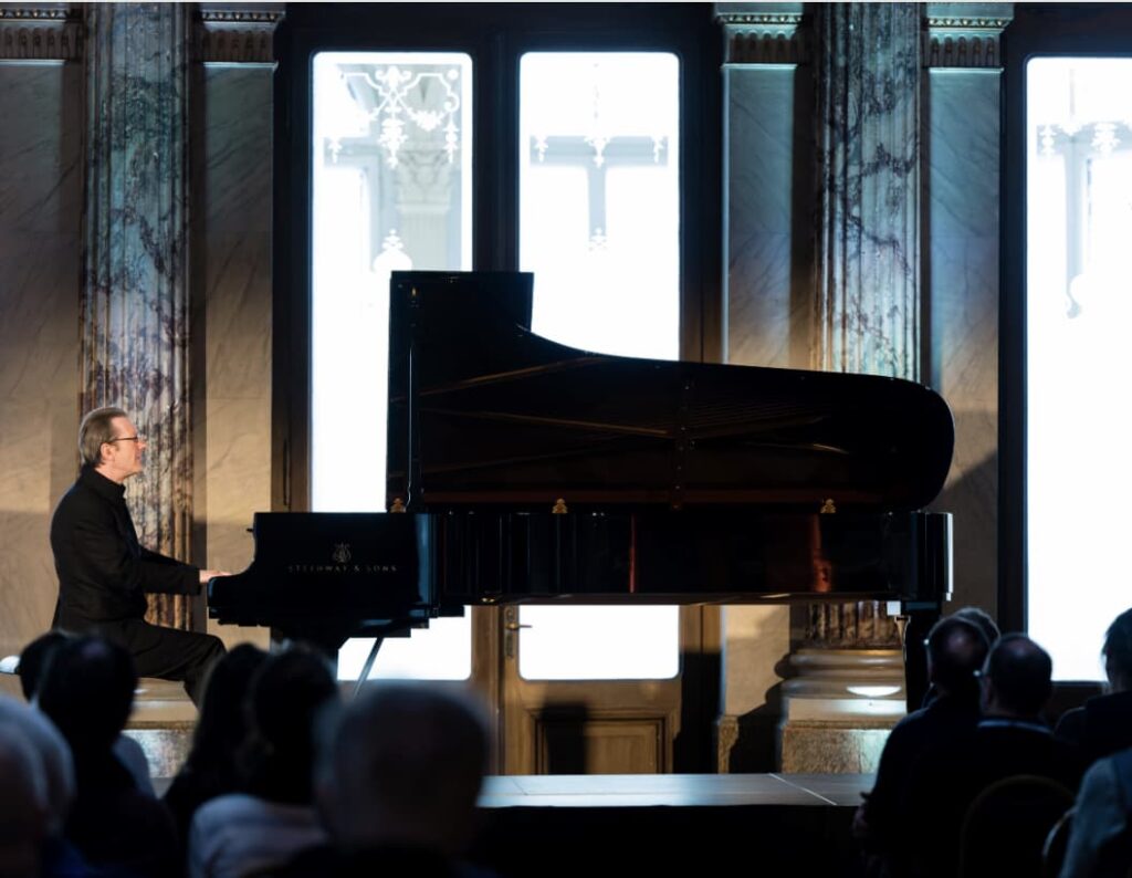 Pianist Llŷr Williams to Perform Beethoven’s 32 Piano Sonatas