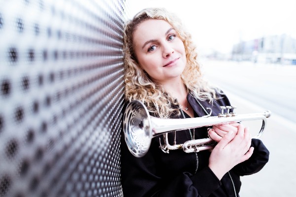 Matilda Lloyd's New Album Mixes Baroque & Modern Trumpet